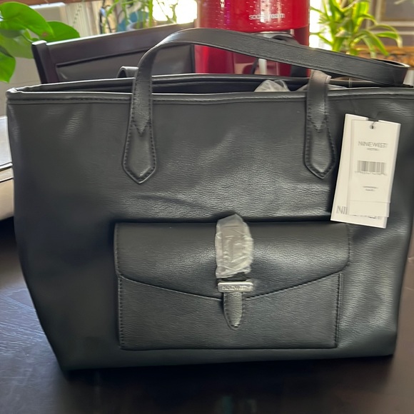 Nine West | Bags | Nine West Bag New With Tags Lots Of Pockets | Poshmark